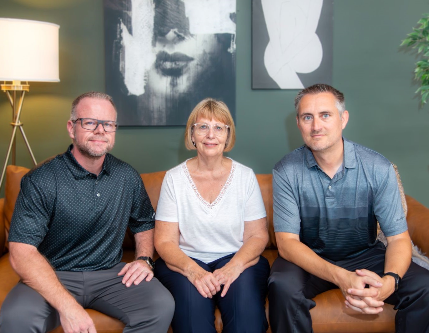 LoveThatHouse : RE/MAX Solid Gold Realty : Meet the Team